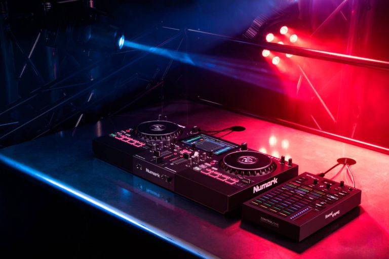 SoundSwitch Control One controlador de iluminación profesional software ...