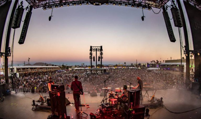 Equipos de sonido Line Array: Características y Tipos