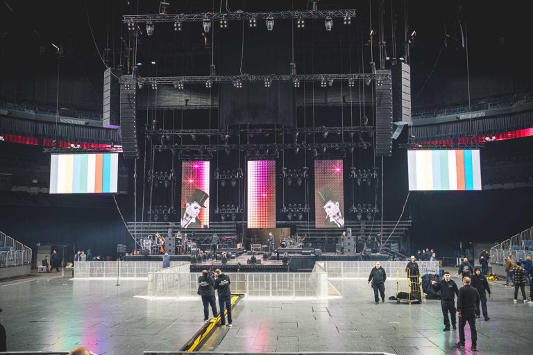 Equipos de sonido Line Array: Características y Tipos